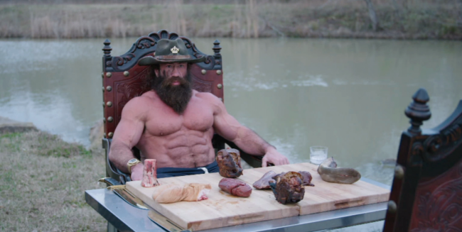 조 로건(Joe Rogan)에 대한 "테러" 위협을 한 후 체포된 리버 킹(Liver King) - - Gamereactor